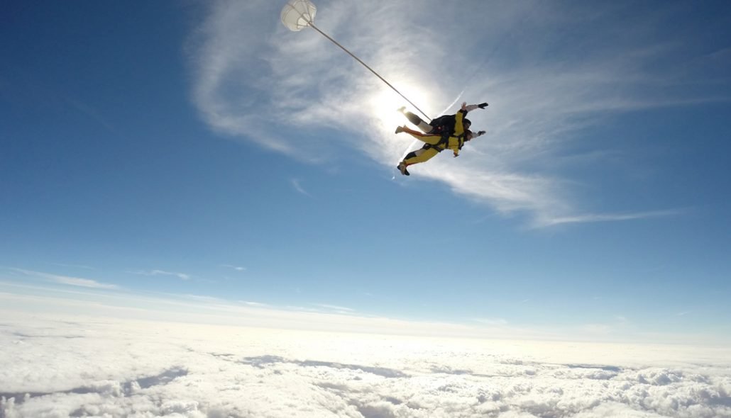 salto-paracaidas-avion-cielo - Alberto Nogales